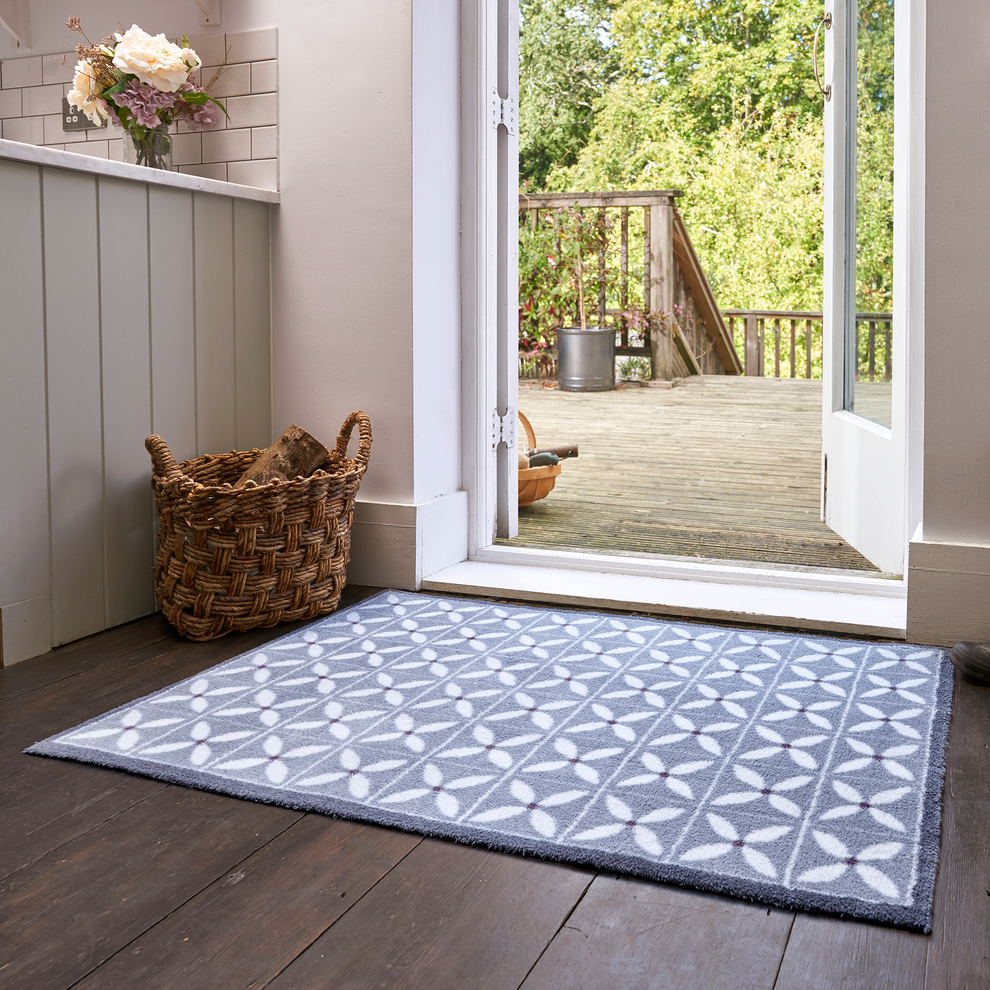 Flower Fields Grey – Turtle Mat